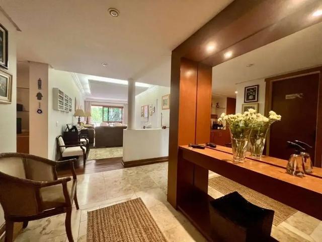 Apartamento para Venda em Porto Alegre/RS Jardim do Salso 4 Quartos