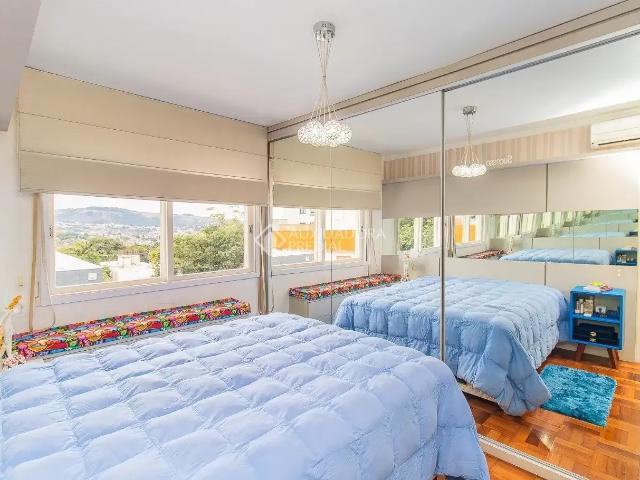 Apartamento para Venda em Porto Alegre/RS Jardim do Salso 3 Quartos