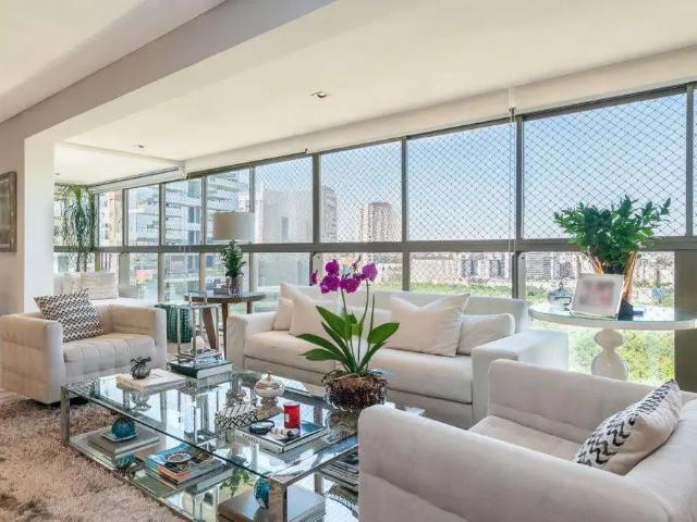 Apartamento para Venda em Porto Alegre/RS Jardim Europa 3 Quartos