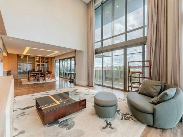 Apartamento para Venda em Porto Alegre/RS Jardim Europa 4 Quartos
