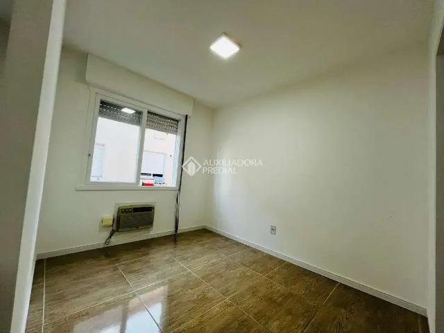 Apartamento para Venda em Porto Alegre/RS Jardim Leopoldina 1 Quartos