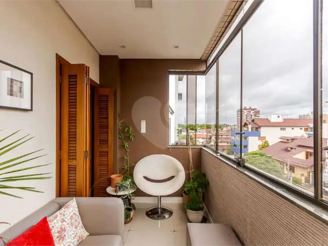 Apartamento para Venda em Porto Alegre/RS Jardim Planalto 3 Quartos