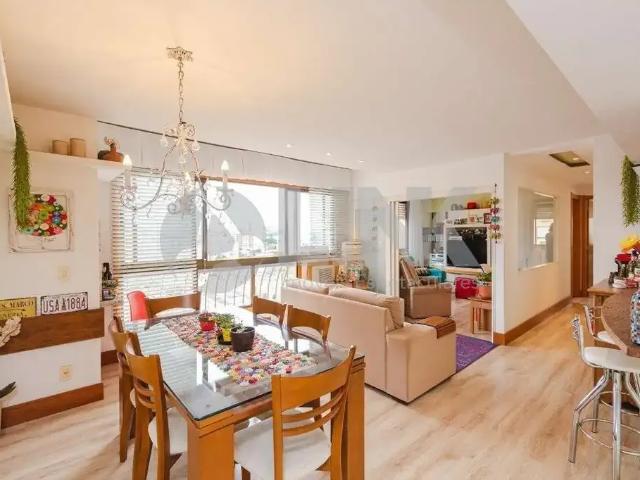 Apartamento para Venda em Porto Alegre/RS Passo da Areia 3 Quartos