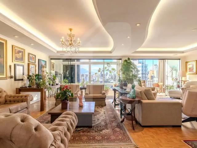 Apartamento para Venda em Porto Alegre/RS Petrópolis 3 Quartos