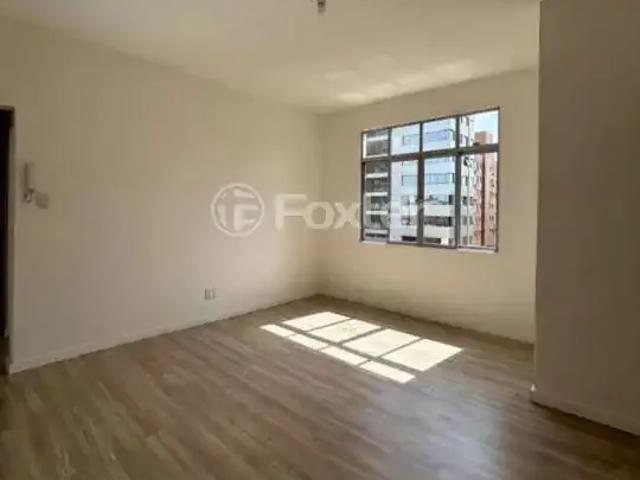 Apartamento para Venda em Porto Alegre/RS Petrópolis 3 Quartos