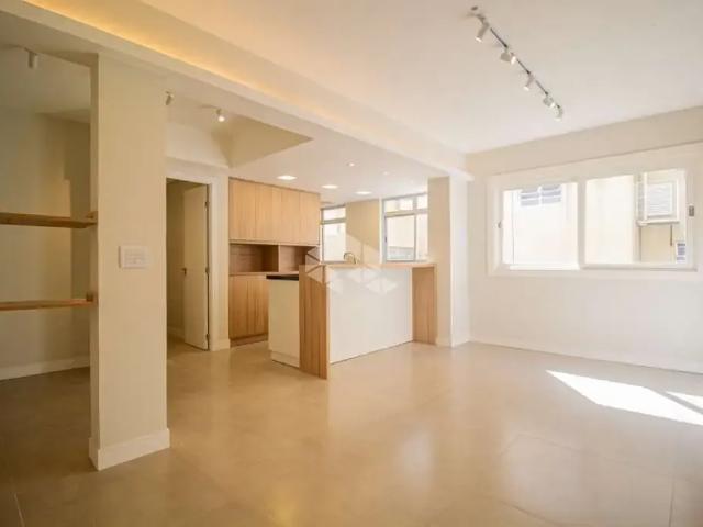 Apartamento para Venda em Porto Alegre/RS Petrópolis 2 Quartos