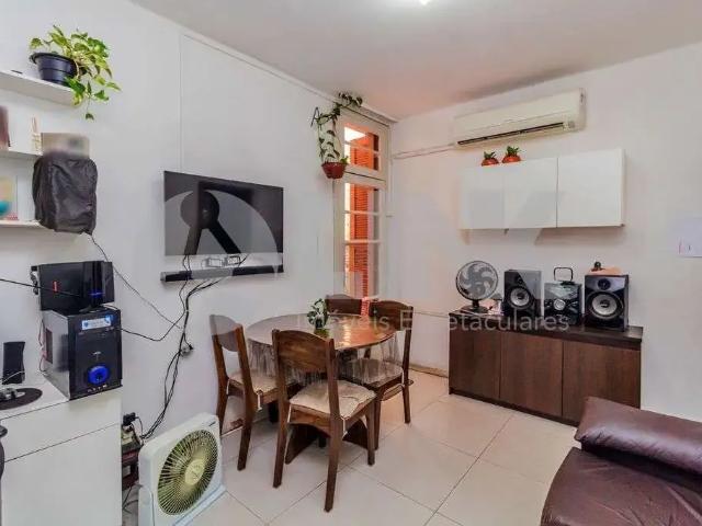 Apartamento para Venda em Porto Alegre/RS Petrópolis 2 Quartos