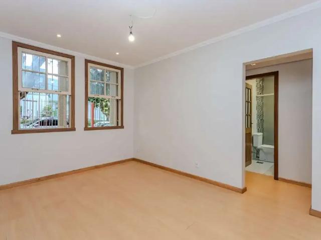 Apartamento para Venda em Porto Alegre/RS Petrópolis 2 Quartos