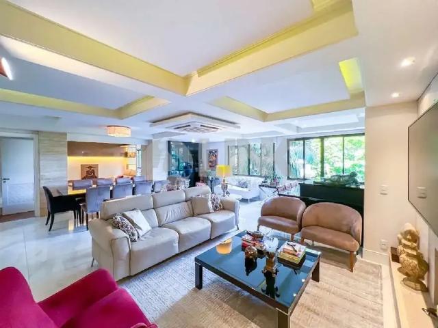 Apartamento para Venda em Porto Alegre/RS Petrópolis 4 Quartos