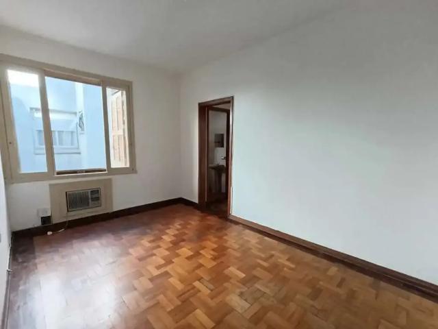 Apartamento para Venda em Porto Alegre/RS Praia de Belas 2 Quartos