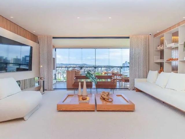 Apartamento para Venda em Porto Alegre/RS Rio Branco 3 Quartos