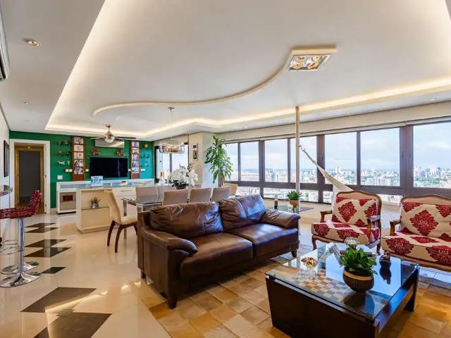 Apartamento para Venda em Porto Alegre/RS Rio Branco 3 Quartos