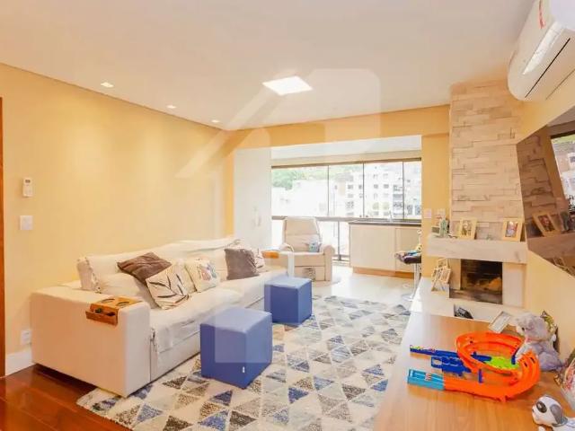 Apartamento para Venda em Porto Alegre/RS Rio Branco 3 Quartos