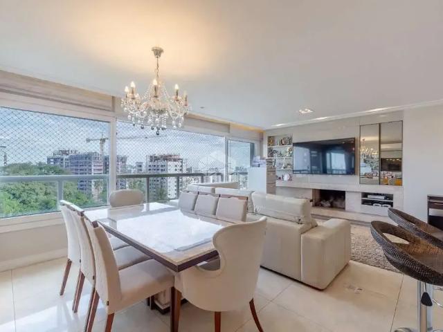 Apartamento para Venda em Porto Alegre/RS Rio Branco 3 Quartos