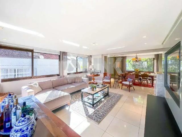 Apartamento para Venda em Porto Alegre/RS Rio Branco 3 Quartos