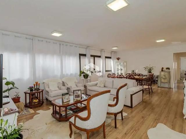 Apartamento para Venda em Porto Alegre/RS Rio Branco 3 Quartos