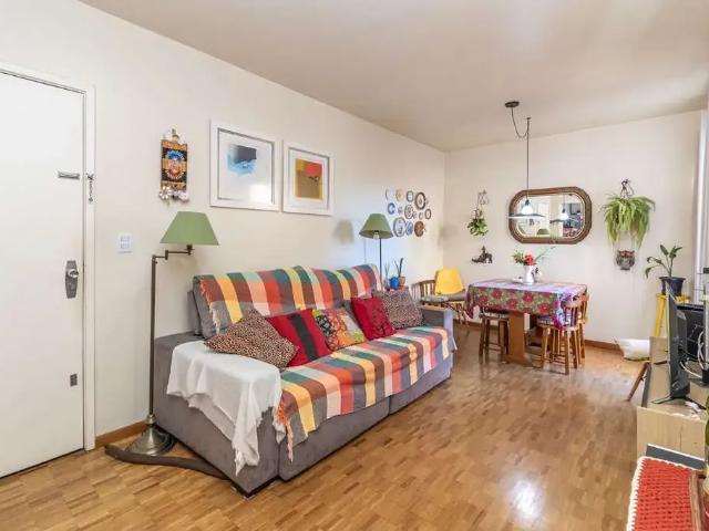 Apartamento para Venda em Porto Alegre/RS Rio Branco 2 Quartos