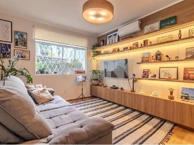 Apartamento para Venda em Porto Alegre/RS Rio Branco 2 Quartos