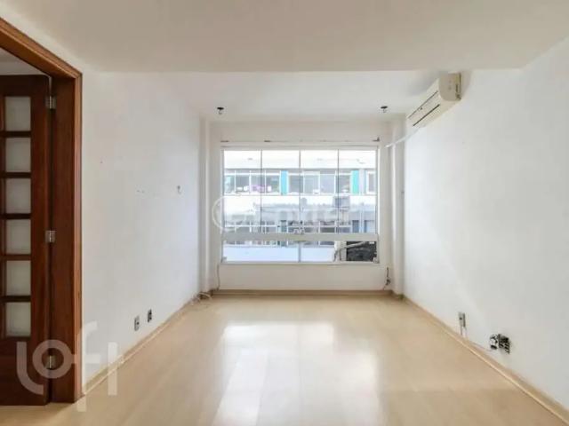 Apartamento para Venda em Porto Alegre/RS Rio Branco 2 Quartos