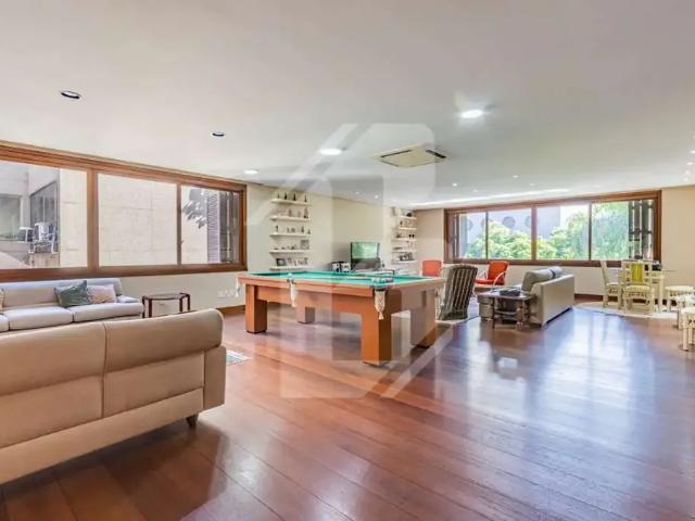 Apartamento para Venda em Porto Alegre/RS Rio Branco 4 Quartos