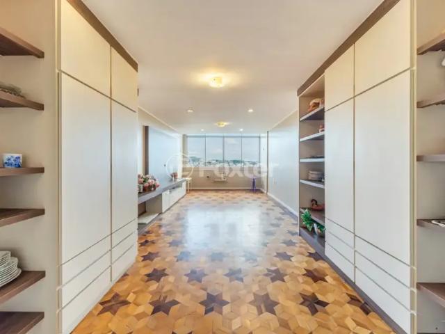 Apartamento para Venda em Porto Alegre/RS Rio Branco 4 Quartos