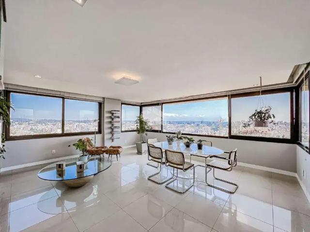 Apartamento para Venda em Porto Alegre/RS Rio Branco 4 Quartos
