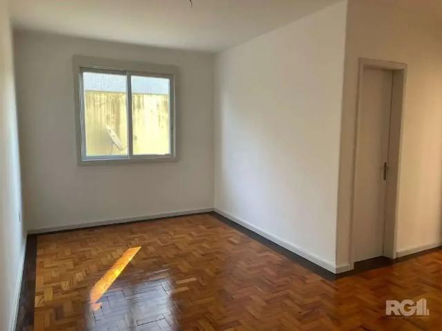 Apartamento para Venda em Porto Alegre/RS São João 2 Quartos