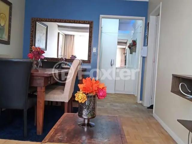 Apartamento para Venda em Porto Alegre/RS São João 2 Quartos