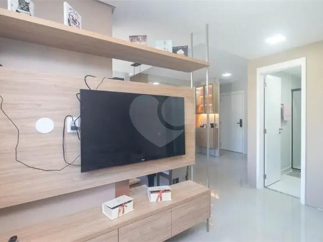 Apartamento para Venda em Porto Alegre/RS São João 2 Quartos