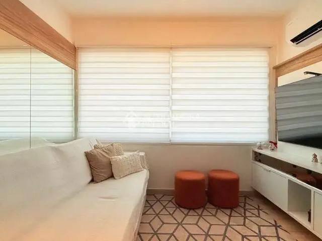 Apartamento para Venda em Porto Alegre/RS São João 2 Quartos