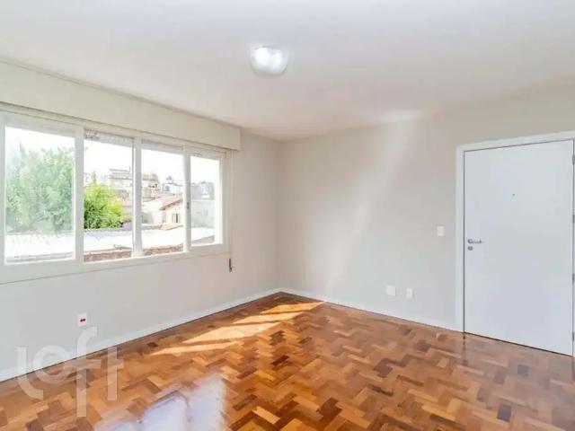 Apartamento para Venda em Porto Alegre/RS Santa Cecília 2 Quartos