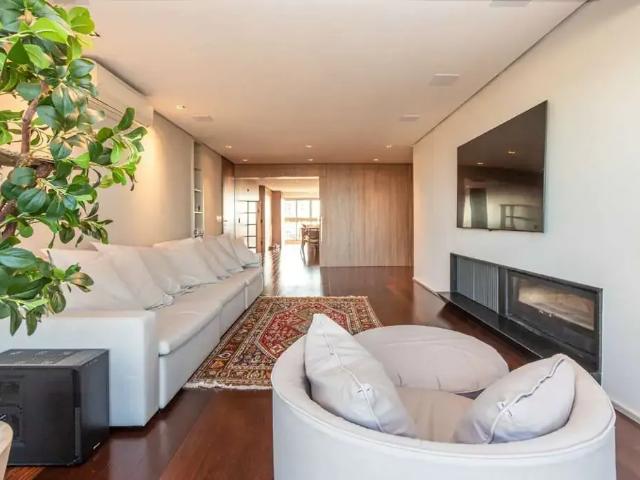 Apartamento para Venda em Porto Alegre/RS Três Figueiras 2 Quartos