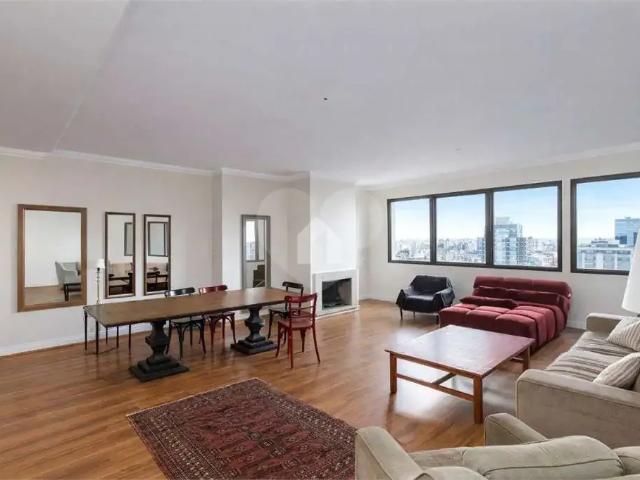 Apartamento para Venda em Porto Alegre/RS Três Figueiras 3 Quartos