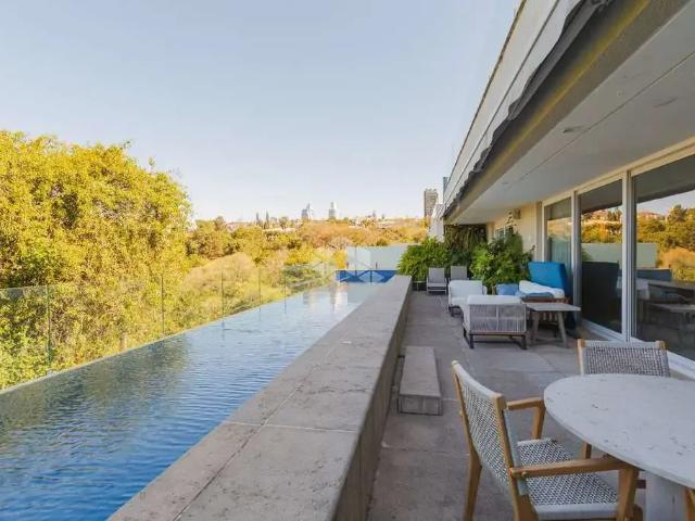 Apartamento para Venda em Porto Alegre/RS Três Figueiras 4 Quartos