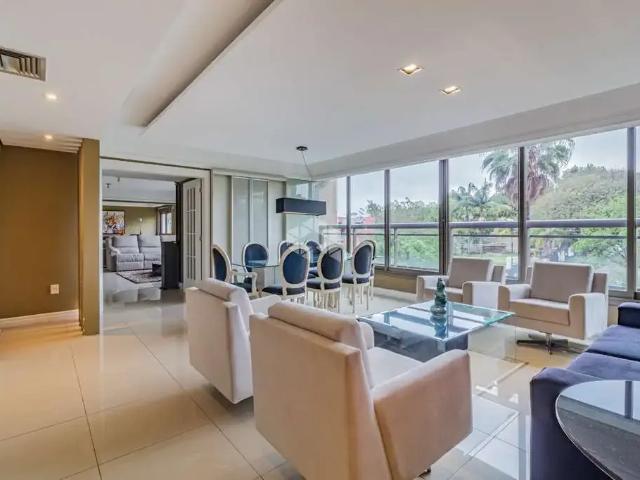 Apartamento para Venda em Porto Alegre/RS Três Figueiras 3 Quartos