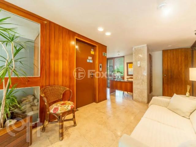 Apartamento para Venda em Porto Alegre/RS Três Figueiras 3 Quartos