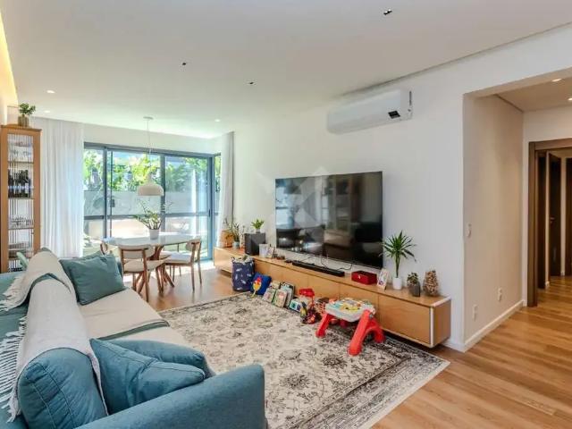 Apartamento para Venda em Porto Alegre/RS Três Figueiras 3 Quartos