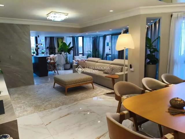 Apartamento para Venda em Porto Alegre/RS Três Figueiras 3 Quartos