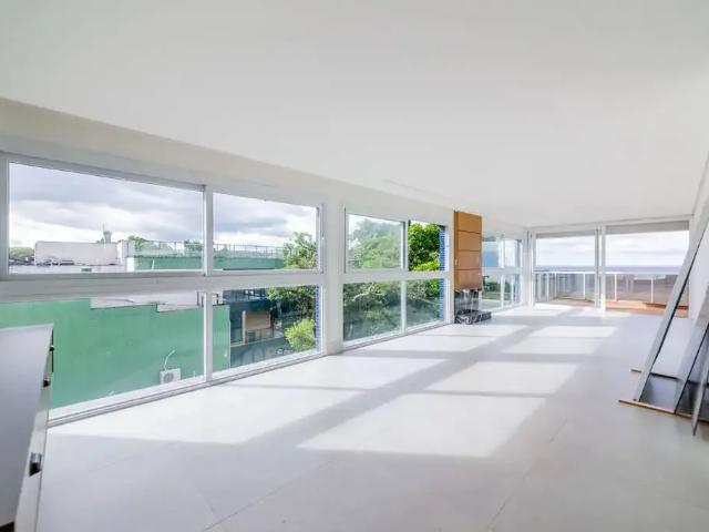 Apartamento para Venda em Porto Alegre/RS Vila Assunção 3 Quartos