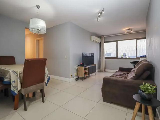 Apartamento para Venda em Porto Alegre/RS Vila Ipiranga 3 Quartos