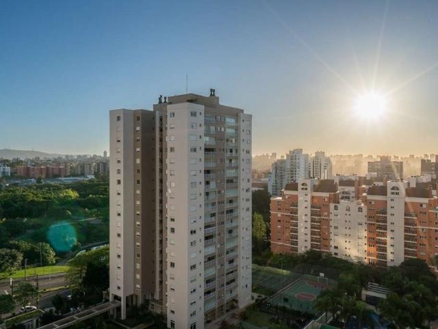 Apartamento para Venda em Porto Alegre/RS Vila Ipiranga 3 Quartos