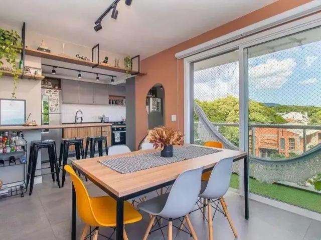 Apartamento para Venda em Porto Alegre/RS Vila Ipiranga 2 Quartos