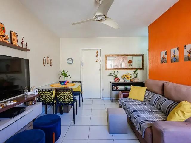 Apartamento para Venda em Porto Alegre/RS Vila Ipiranga 2 Quartos