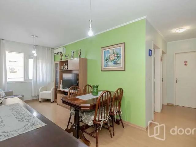 Apartamento para Venda em Porto Alegre/RS Vila Ipiranga 2 Quartos