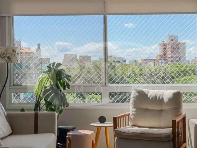 Apartamento para Venda em Porto Alegre/RS Vila Ipiranga 2 Quartos