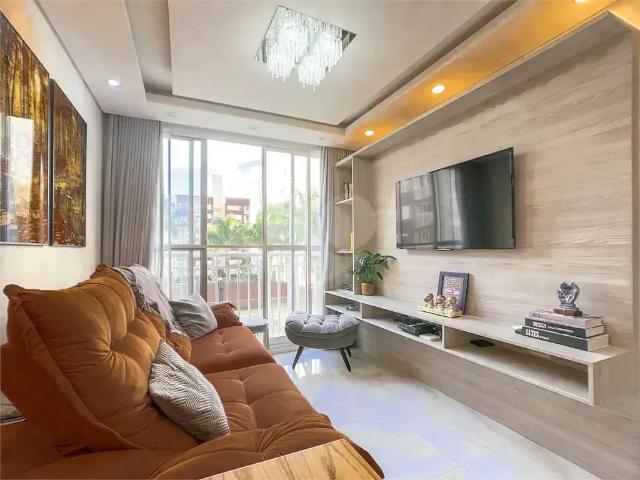 Apartamento para Venda em Porto Alegre/RS Vila Nova 2 Quartos
