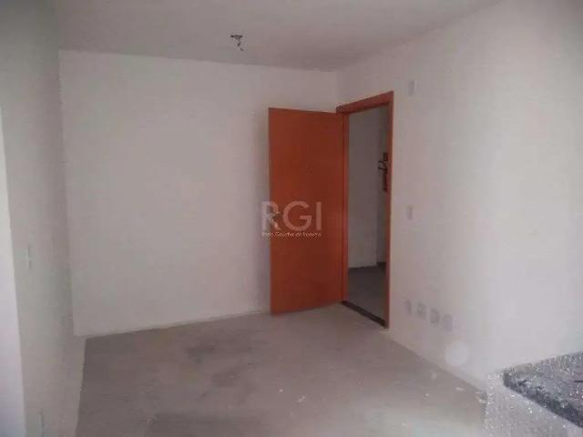 Apartamento para Venda em Porto Alegre/RS Vila Nova 2 Quartos