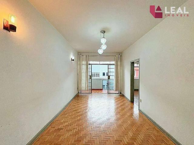 Apartamento para Venda em Pouso Alegre/MG Centro 3 Quartos