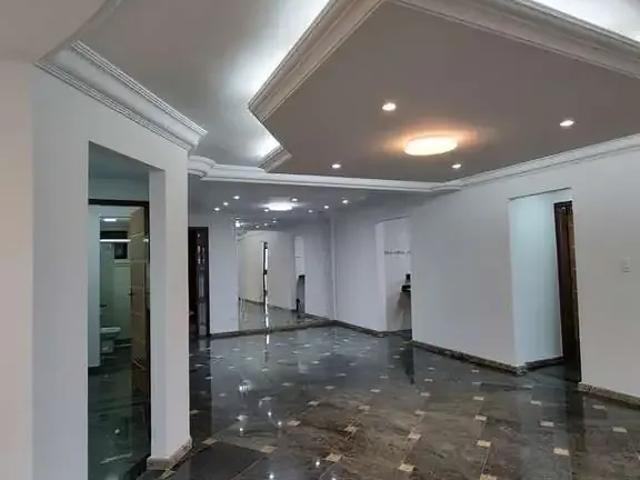 Apartamento para Venda em Praia Grande/SP Aviação 5 Quartos