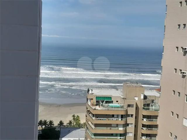 Apartamento para Venda em Praia Grande/SP Aviação 3 Quartos